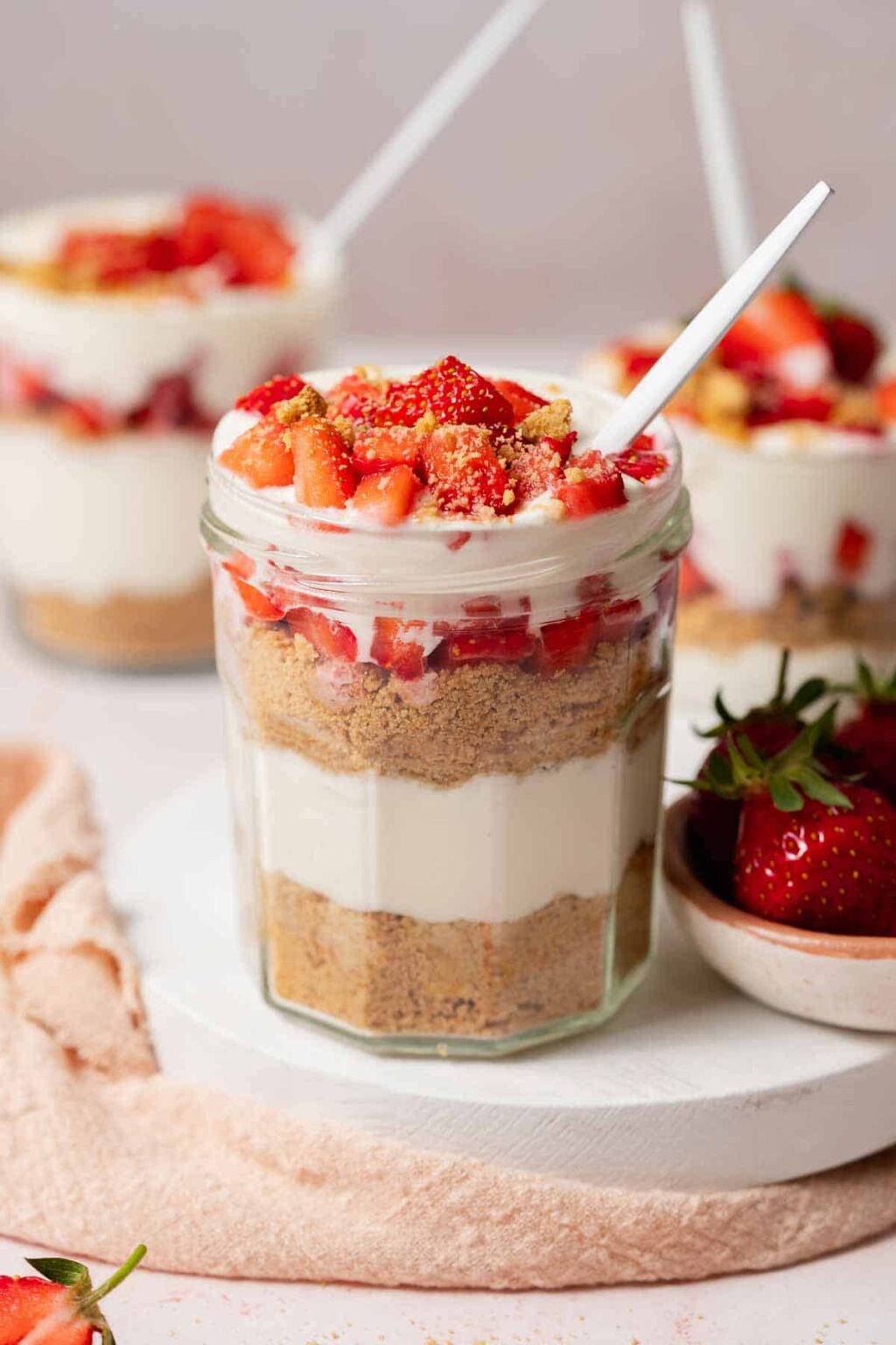 Easy No-Bake Protein Cheesecake Jars - info alltimecooking